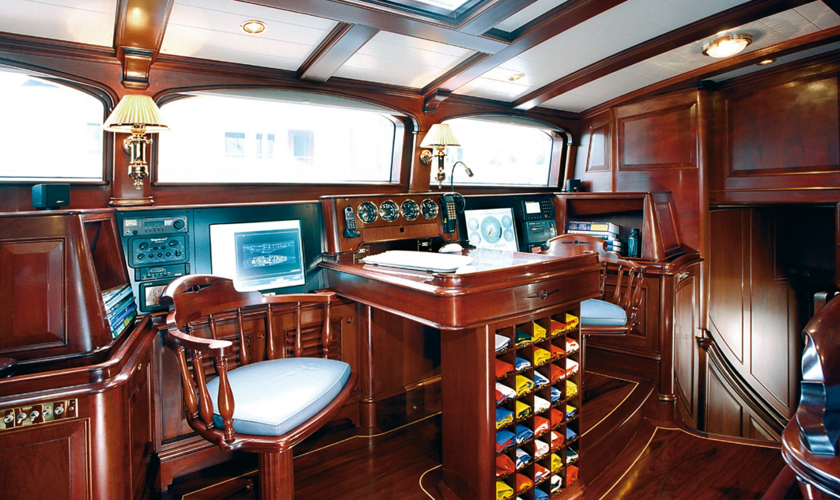 Yacht MARIA CATTIVA, Royal Huisman | CHARTERWORLD Luxury Superyacht ...